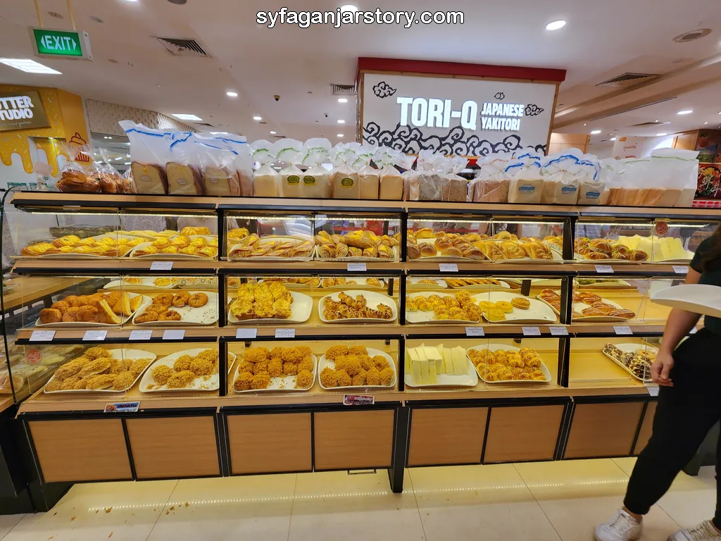 12 Must-Try Singaporean Snacks & Sweets