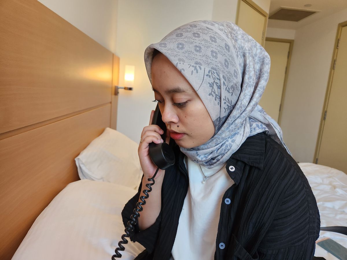 How to Use Telephone in Hotel Room Syfa & Ganjar Story