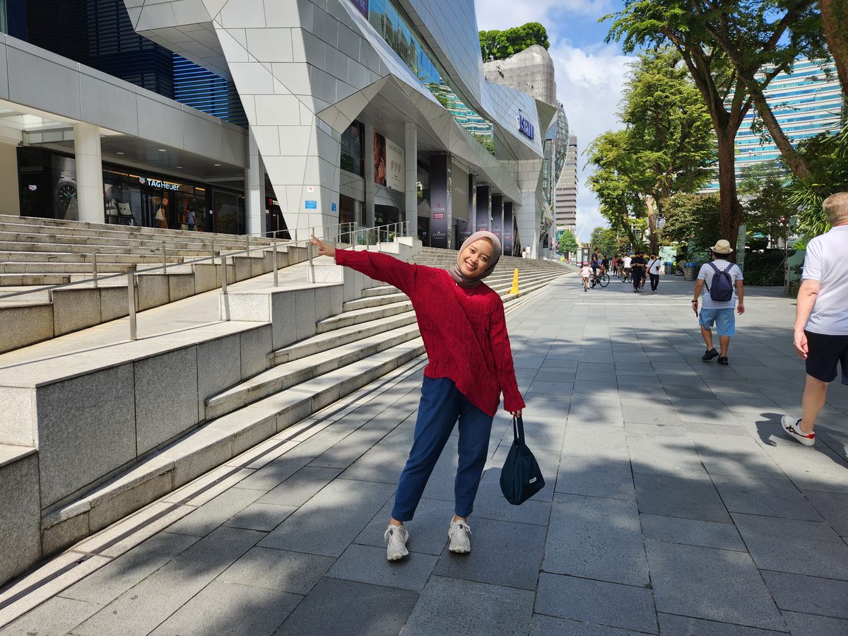 How to Get to Orchard Road from Changi by MRT and Bus