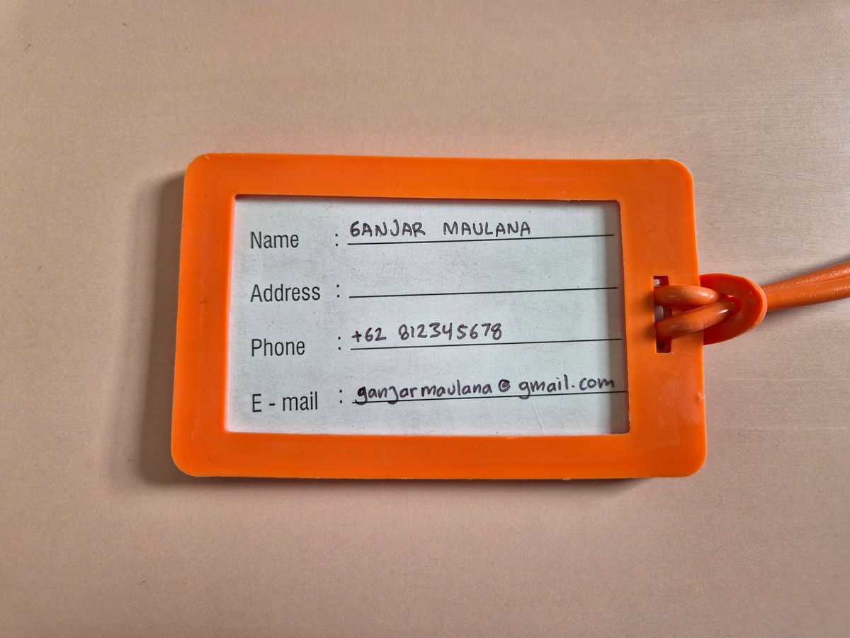 5 Dos and Don'ts for Writing on Luggage Tags