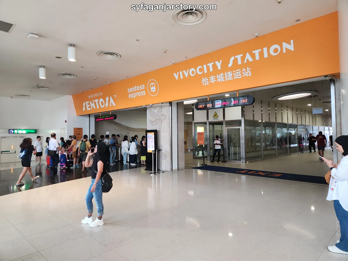 How to Take the Sentosa Express to Get to Sentosa Island Syfa & Ganjar ...