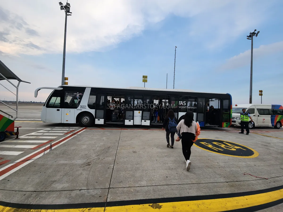 5 Things to Do After Getting Off the Plane Syfa & Ganjar Story