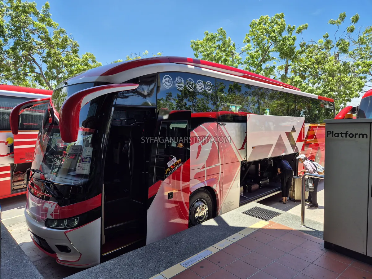 How to Take the Bus from Kuala Lumpur to Melaka Syfa & Ganjar Story